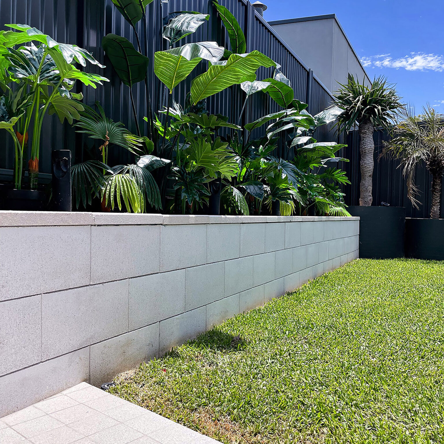 Versasmooth™ Retaining Wall Blocks | Building Blocks | Adbri Masonry