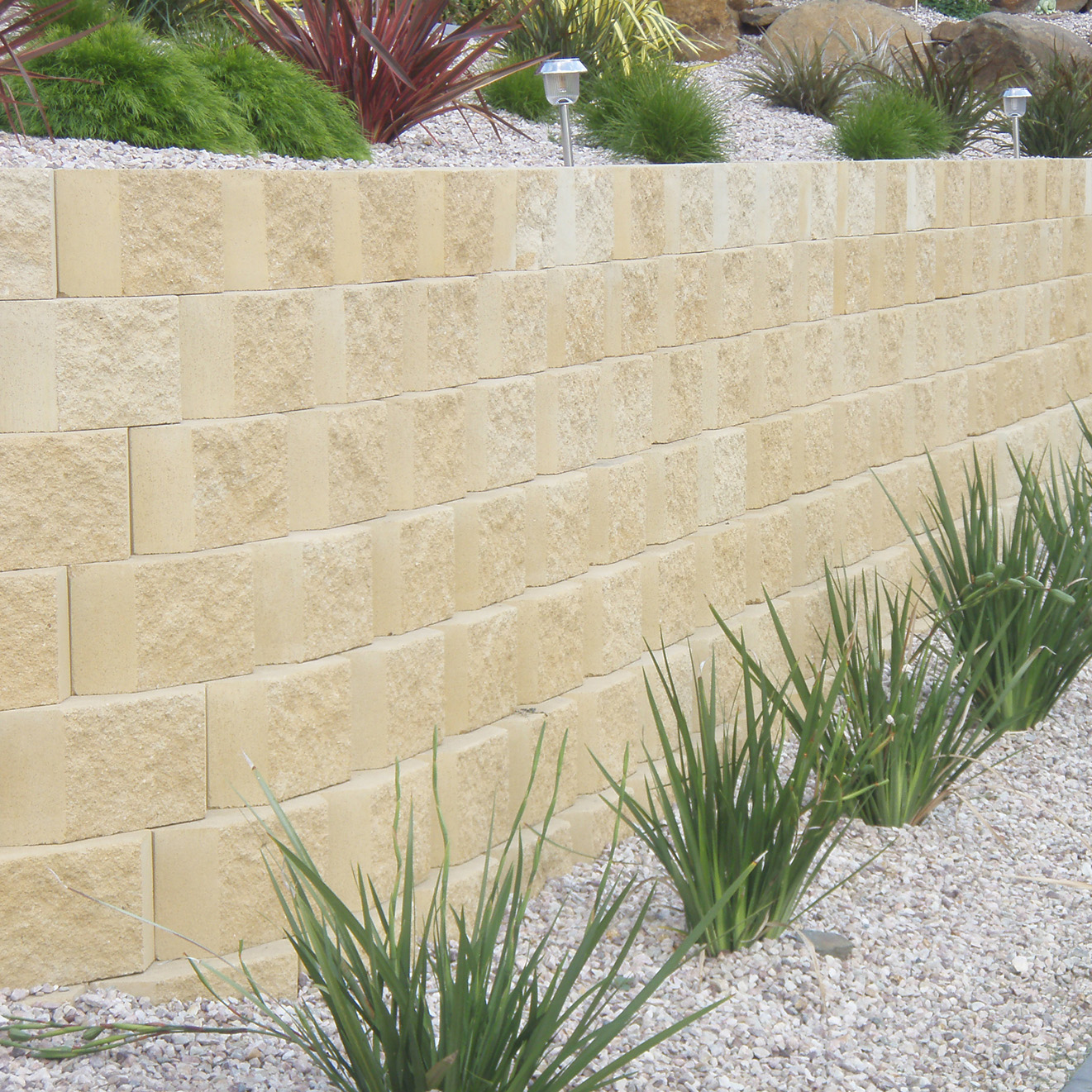 Backyard Block | Retaining Wall Blocks | Norfolk Block Bains Masonry