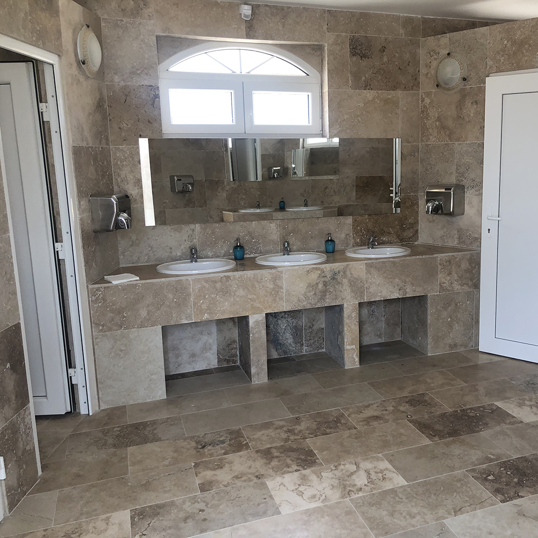 Travertine Bathroom Tiles - Australian Paving Centre Kadina – Moonta ...